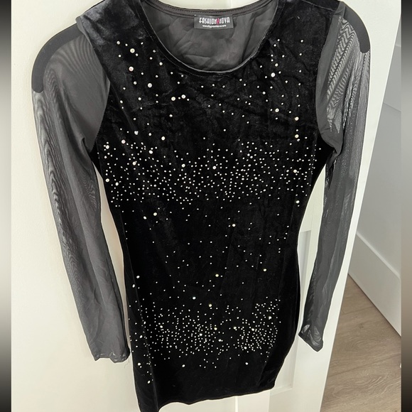 Fashion Nova | Dresses | Fashion Nova Mesh Sleeve Velvet Dress | Poshmark